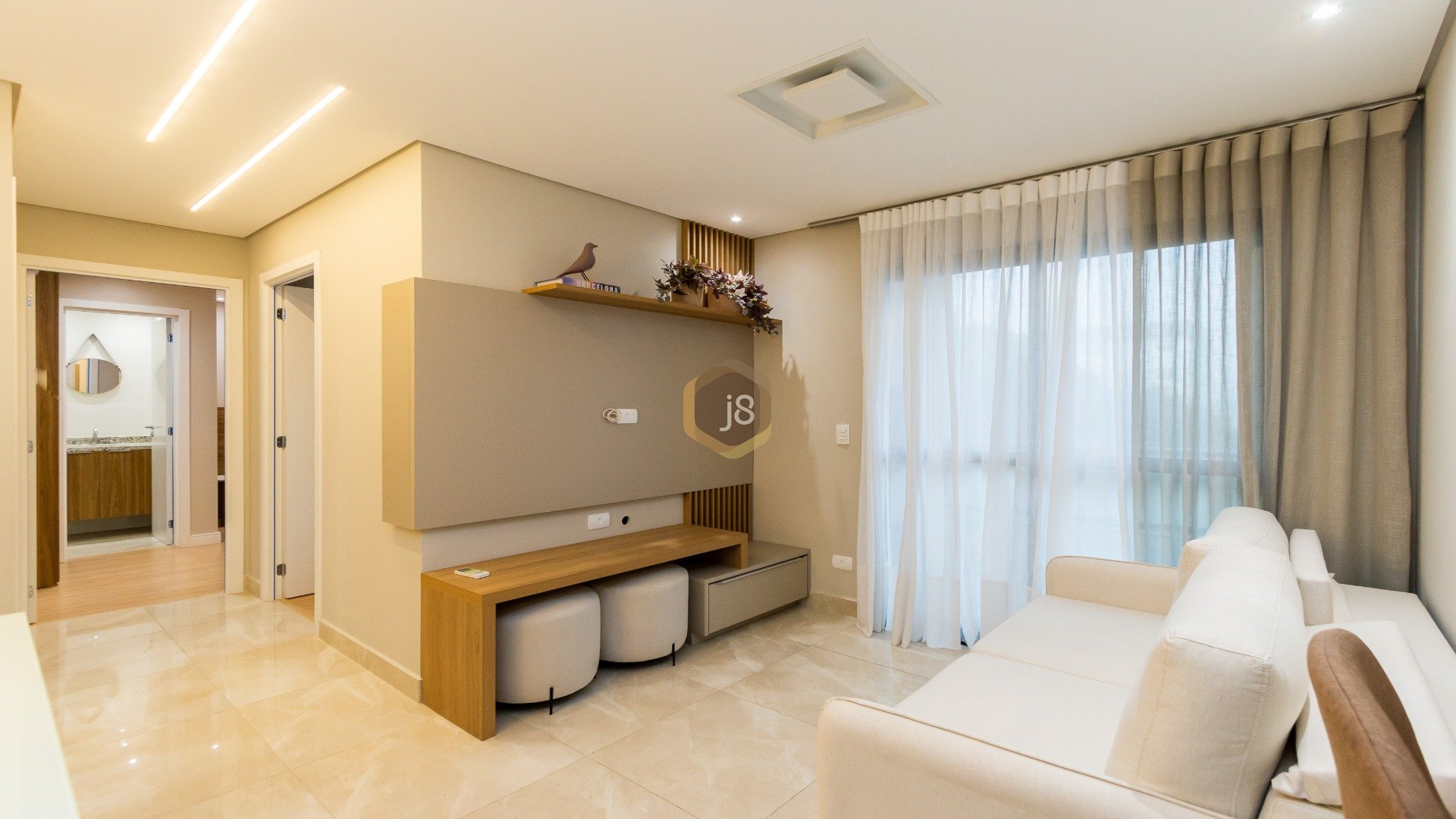 no bairro em - Ref.: - J8 Imóveis